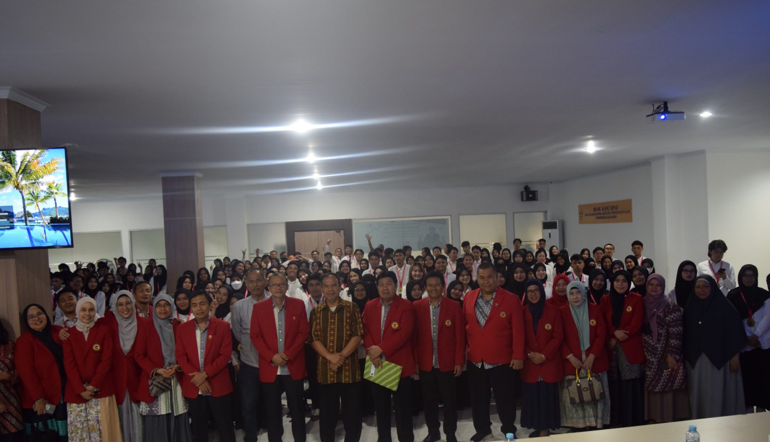 Yudisium FMIPA Unhas, Luluskan 224 Mahasiswa Periode September 2024 ...